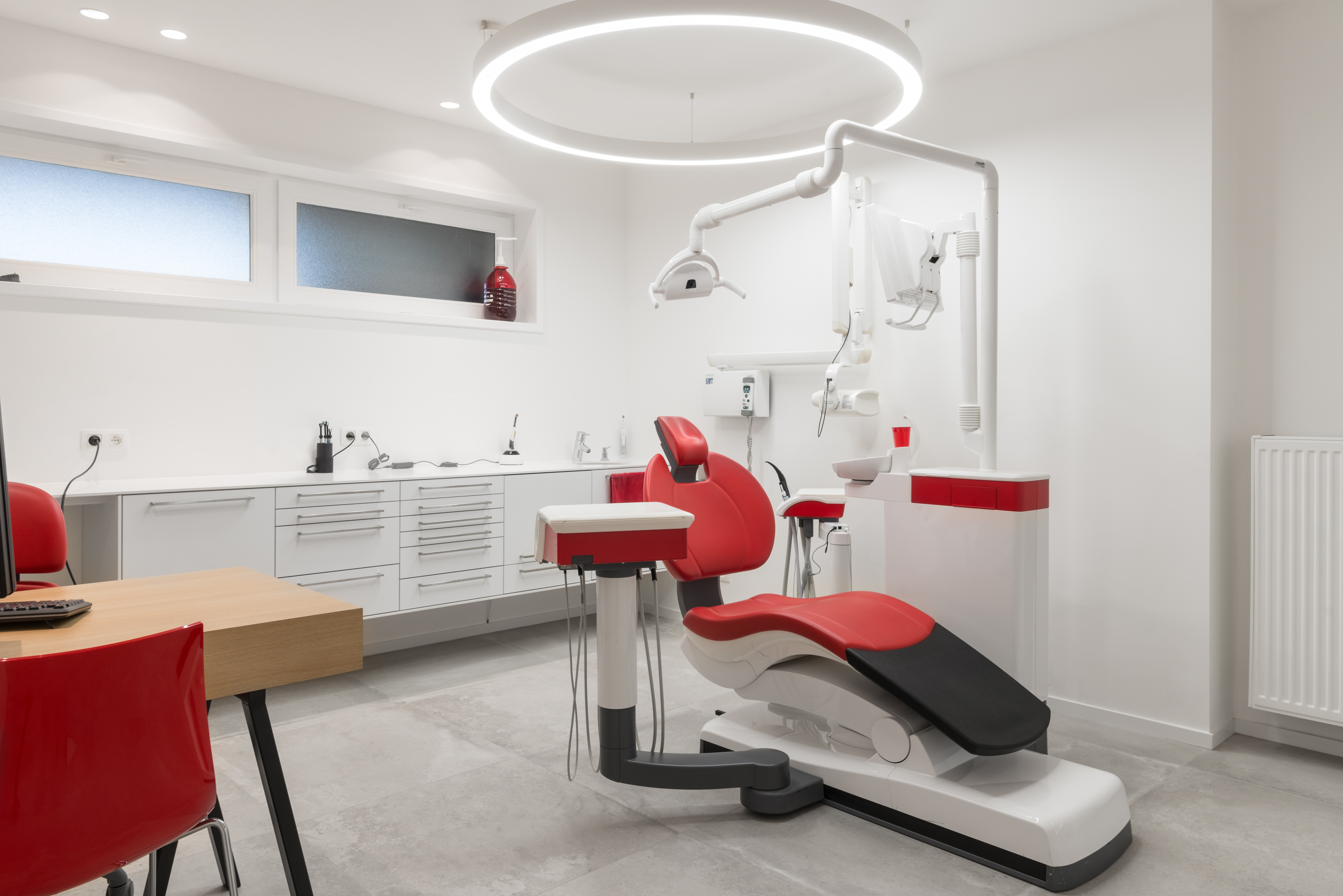 A touch of Red by Archimed